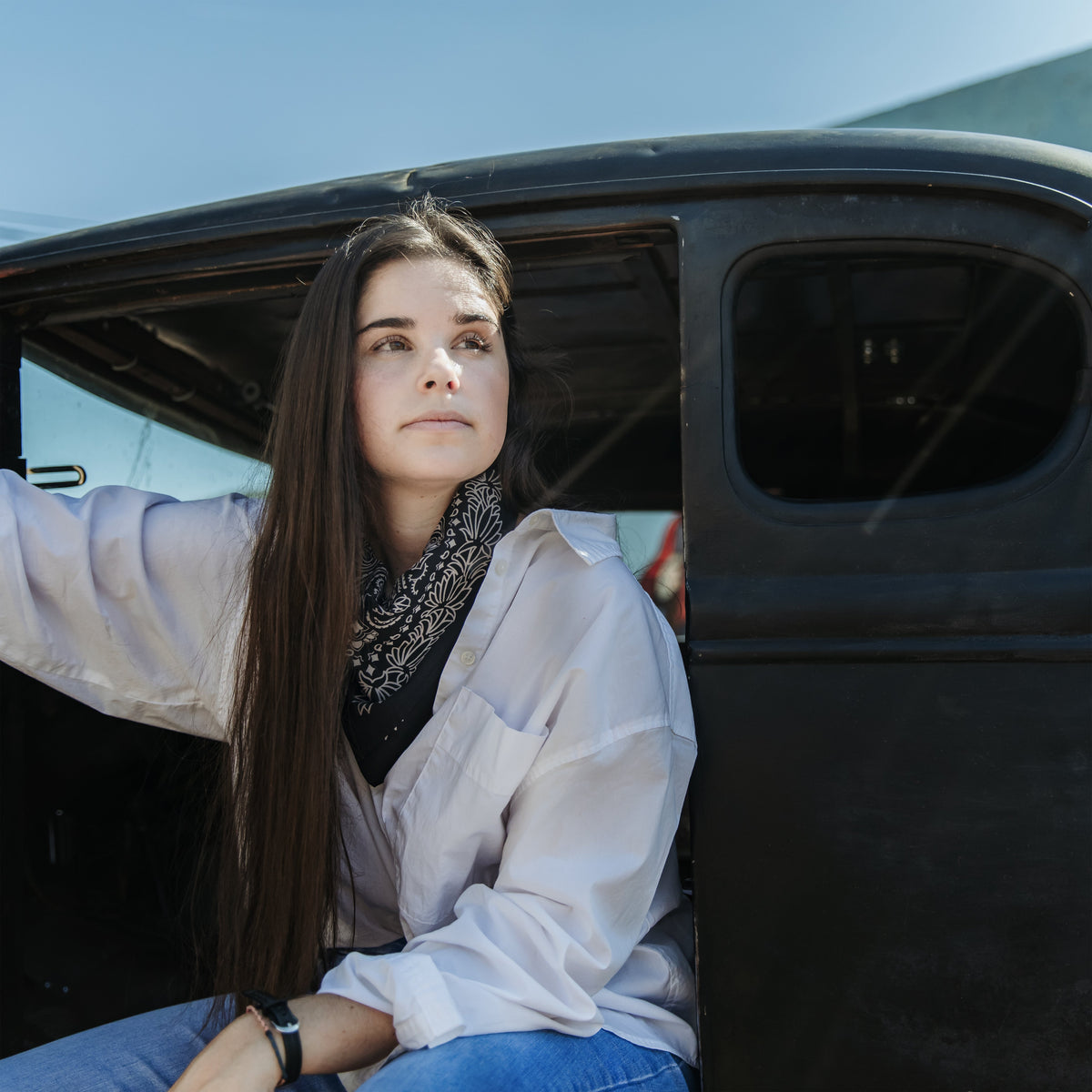 Bob Marrs Poinsettia Paisley Bandana - Vintage Ivory – Marrs Makers